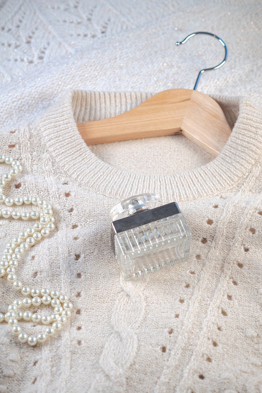How to Perfume Your Wardrobe and Clothes Naturally - A Calming Home